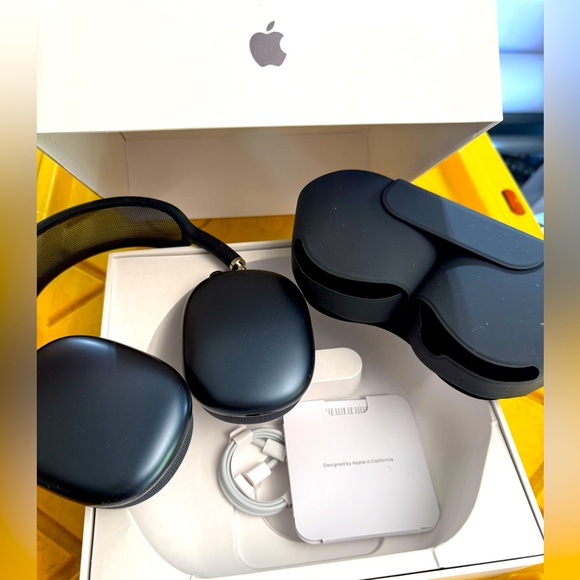 Apple | Headphones | Open Box Apple Airpods Max Pro Midnight | Poshmark